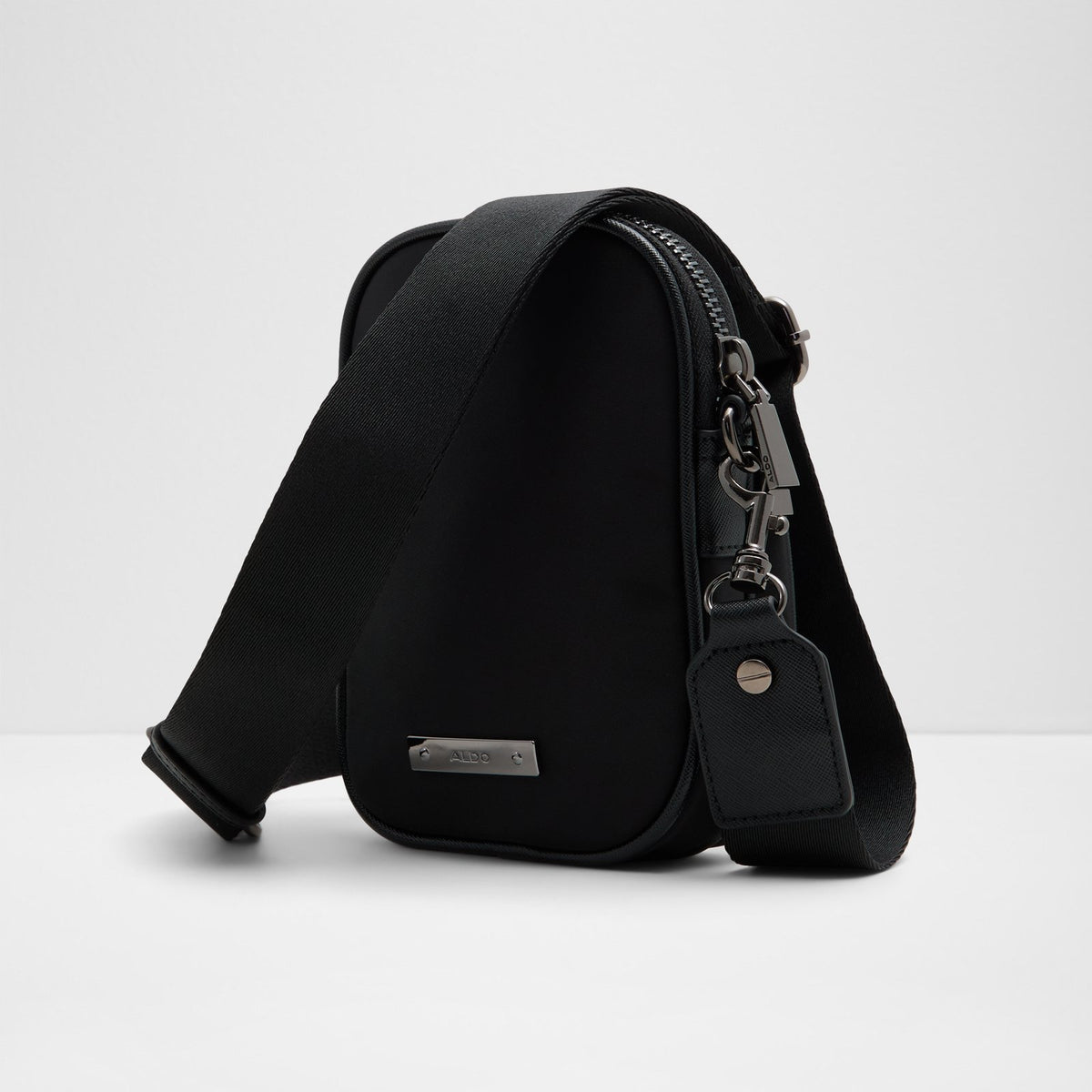 Faelen Cross Body Open Black Color By Aldo